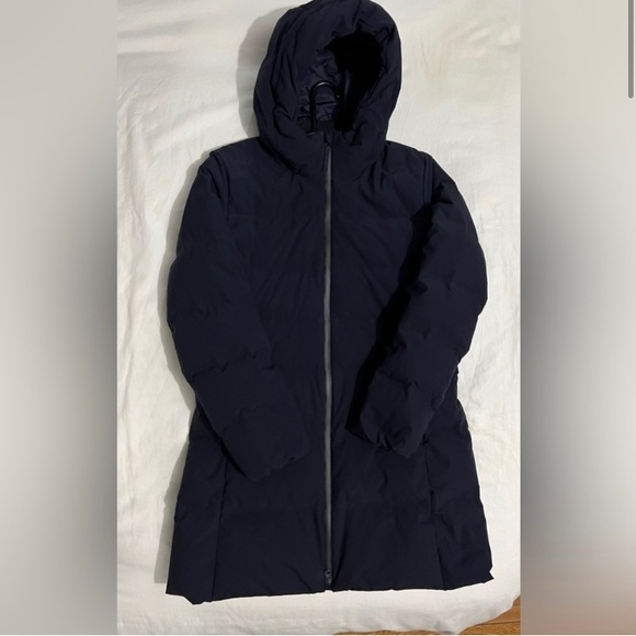 Uniqlo | Jackets & Coats | Uniqlo Navy Seamless Down Parka Puffer Coat ...